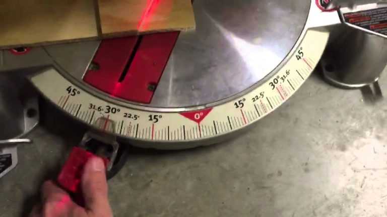 How to Cut a 60 Degree Angle with a Circular Saw - dadsworktable.com